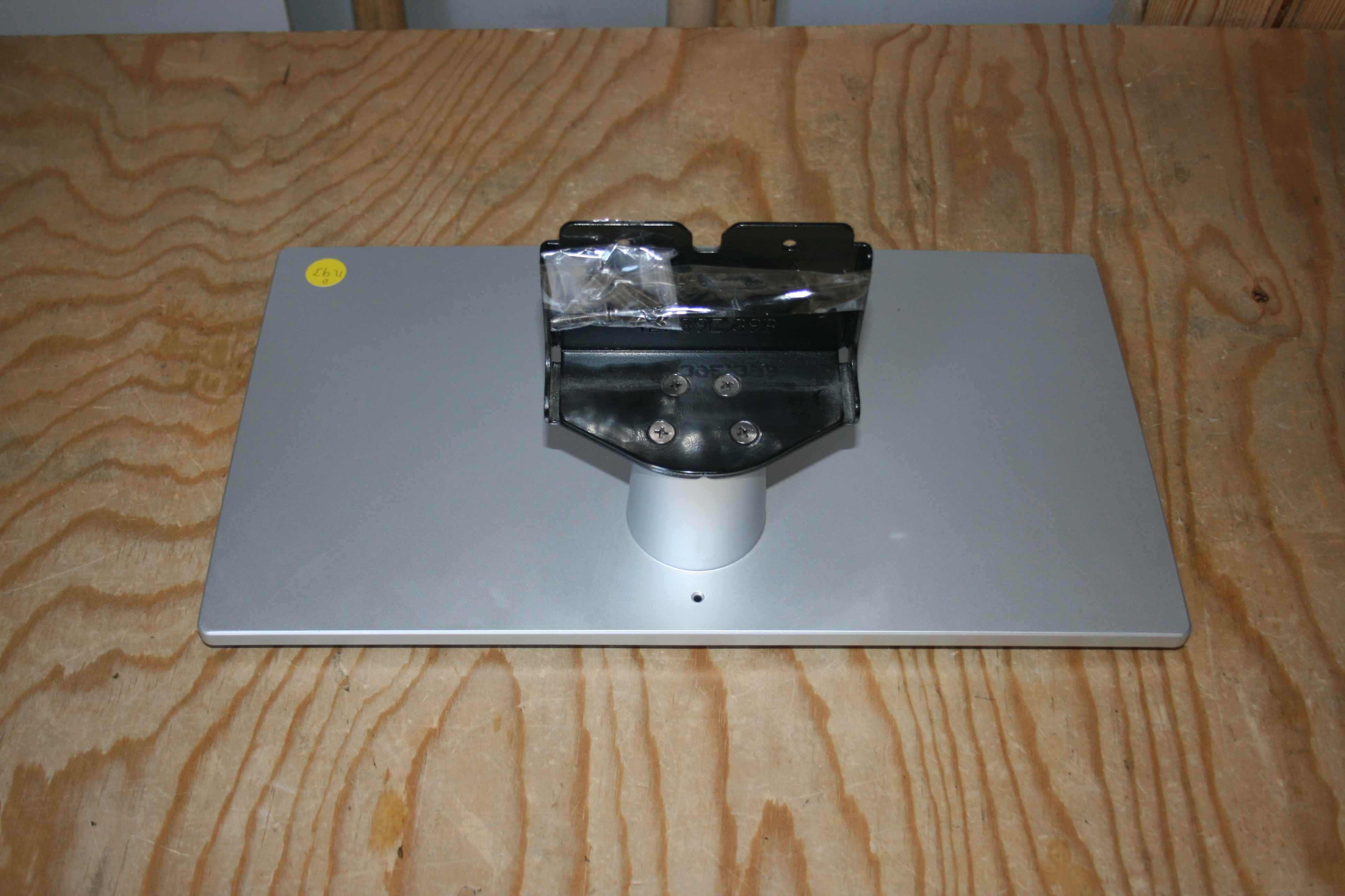 TV STAND FOR PANASONIC: TX-L42E6B lcd-tv-parts.com