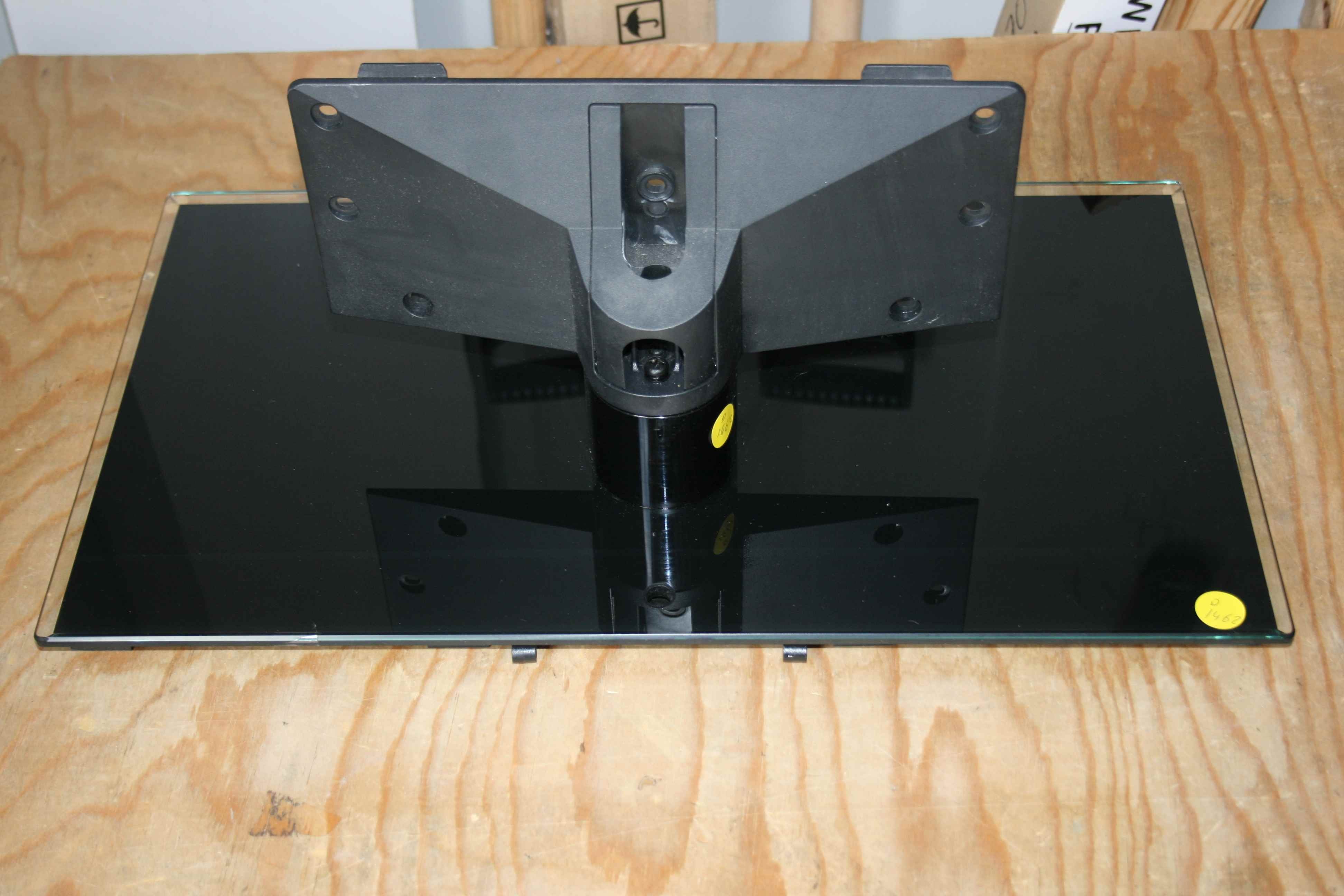 TV STAND FOR TOSHIBA: 42UL863 lcd-tv-parts.com
