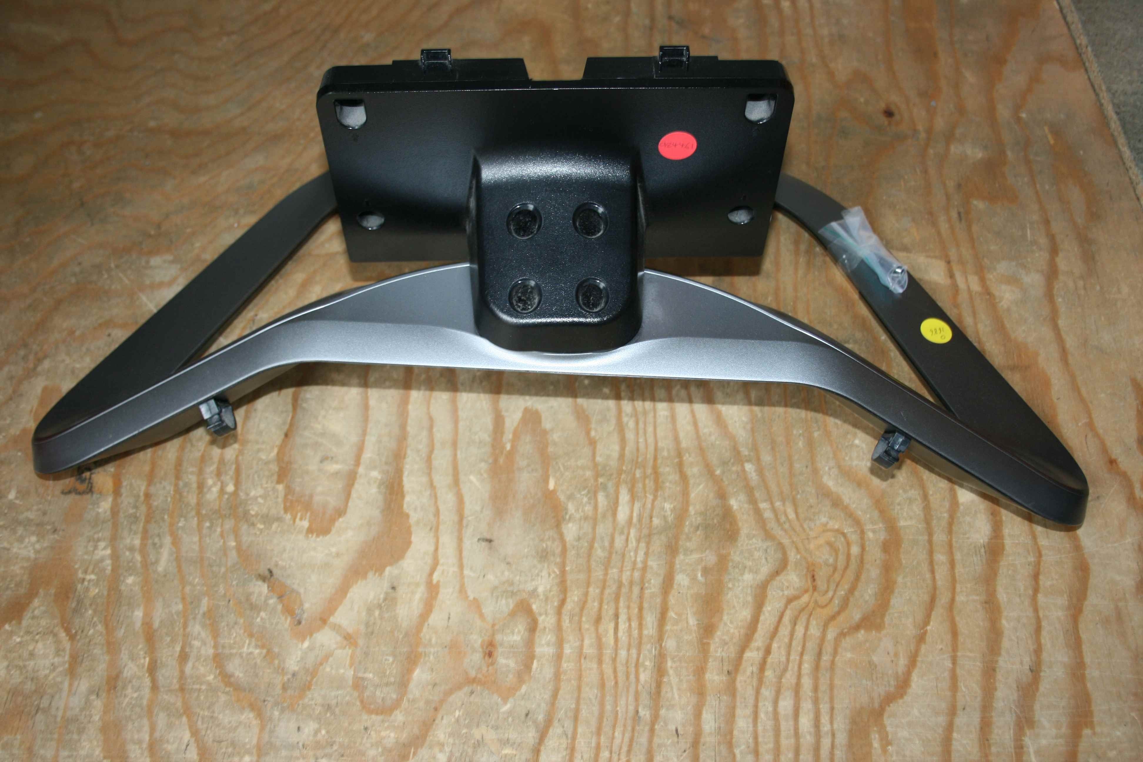 TV STAND FOR LG: 42LA620V lcd-tv-parts.com