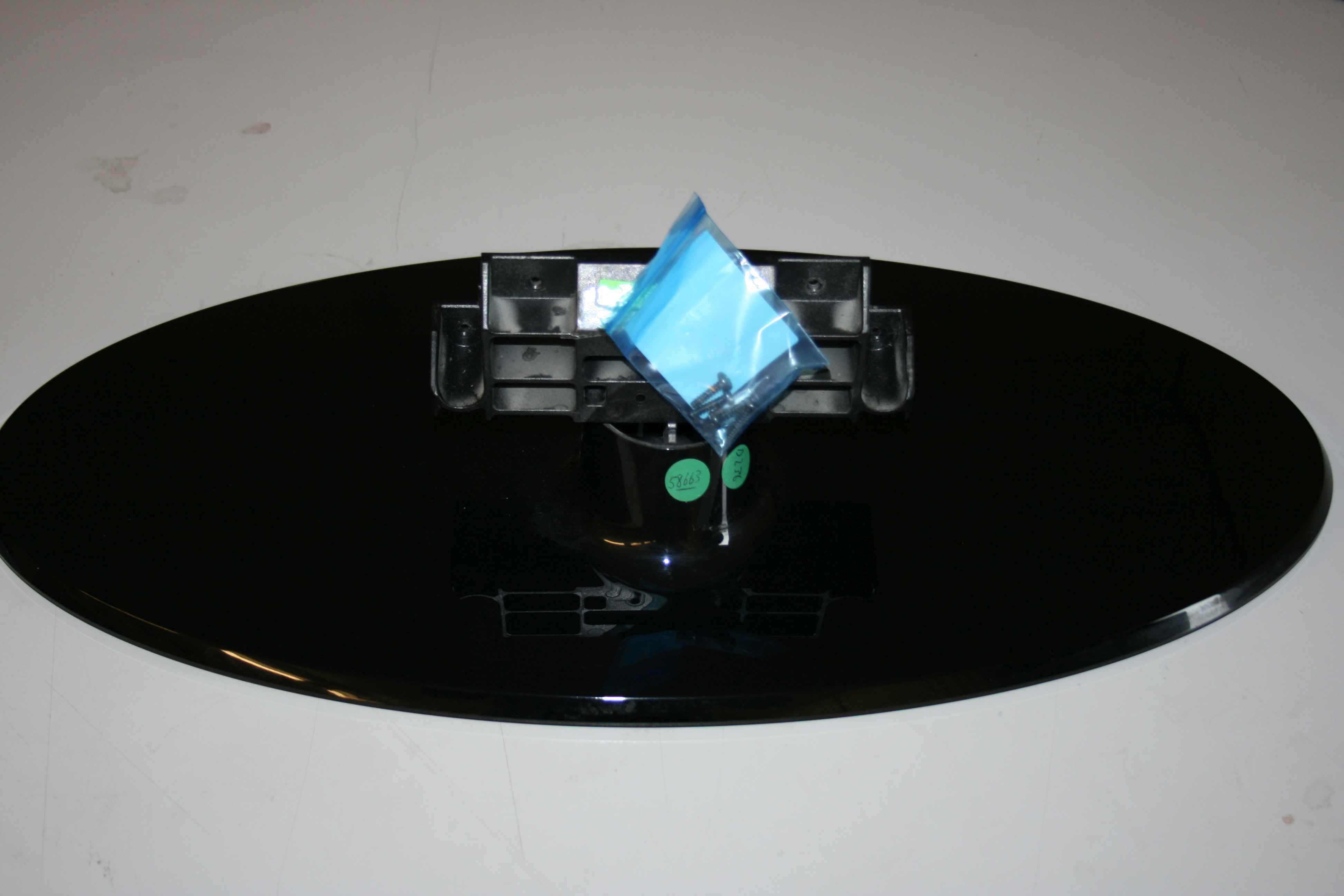 TV STAND FOR SAMSUNG MODEL: LE40A451C1XXU, LE40A451C1/XXU lcd-tv-parts.com